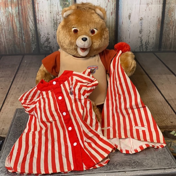 teddy ruxpin | Toys | Vintage 985 Teddy Ruxpin With Bed Clothes Set ...